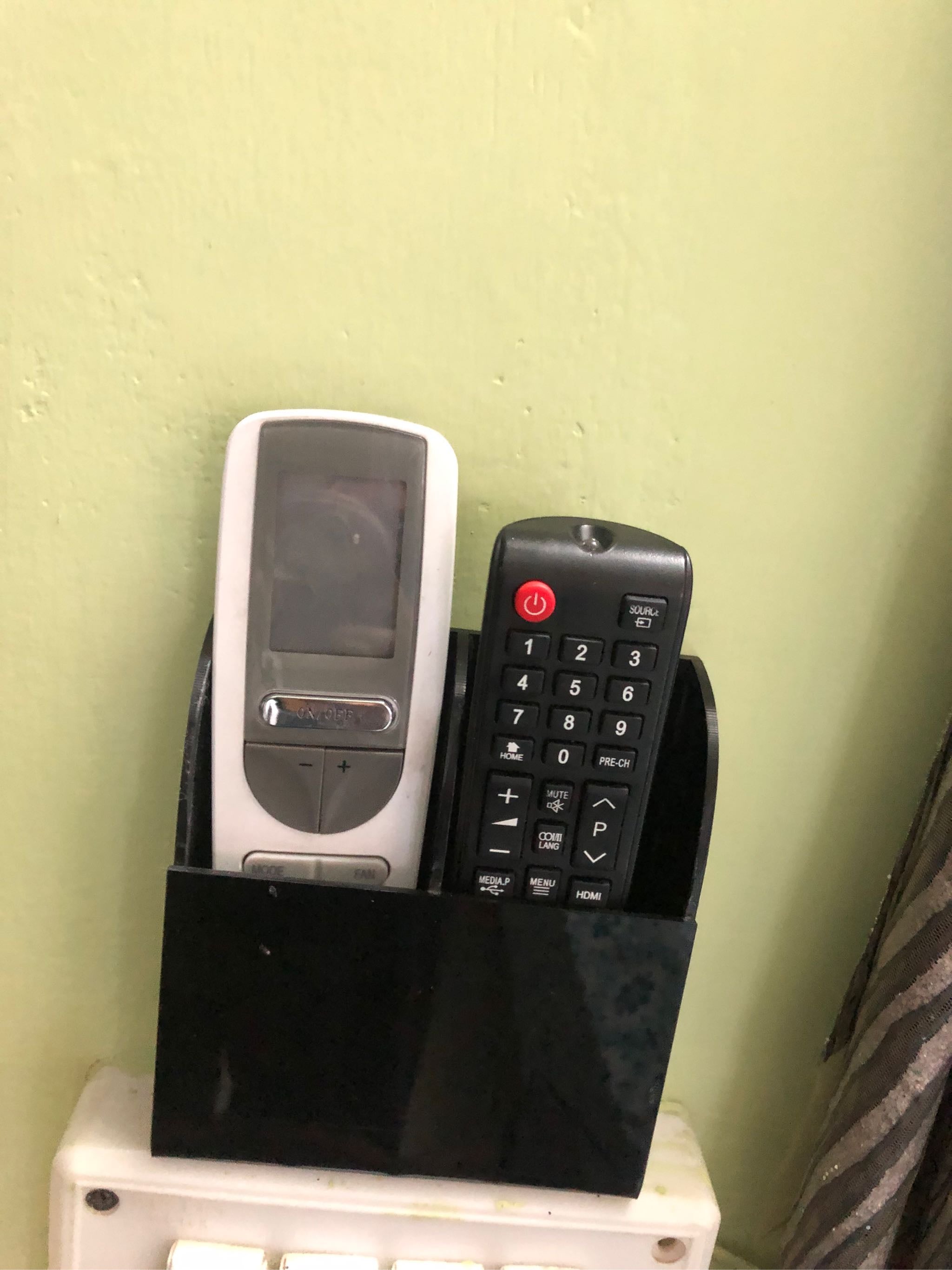 Wall Mounted Triple Remote Holder – HS Supply